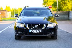 Melns Volvo V70 2009 Rīga, ar dzinēja tilpumu 2.40 L un nobraukumu 0 tūkst. km par 5650 €, foto 3 vietnē AUTOMOTO.COM.LV
