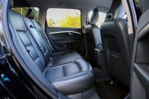 Melns Volvo V70 2009 Rīga, ar dzinēja tilpumu 2.40 L un nobraukumu 0 tūkst. km par 5650 €, foto 13 vietnē AUTOMOTO.COM.LV