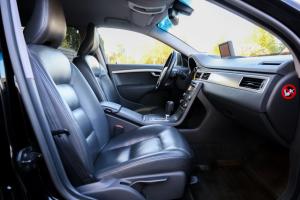 Melns Volvo V70 2009 Rīga, ar dzinēja tilpumu 2.40 L un nobraukumu 0 tūkst. km par 5650 €, foto 14 vietnē AUTOMOTO.COM.LV