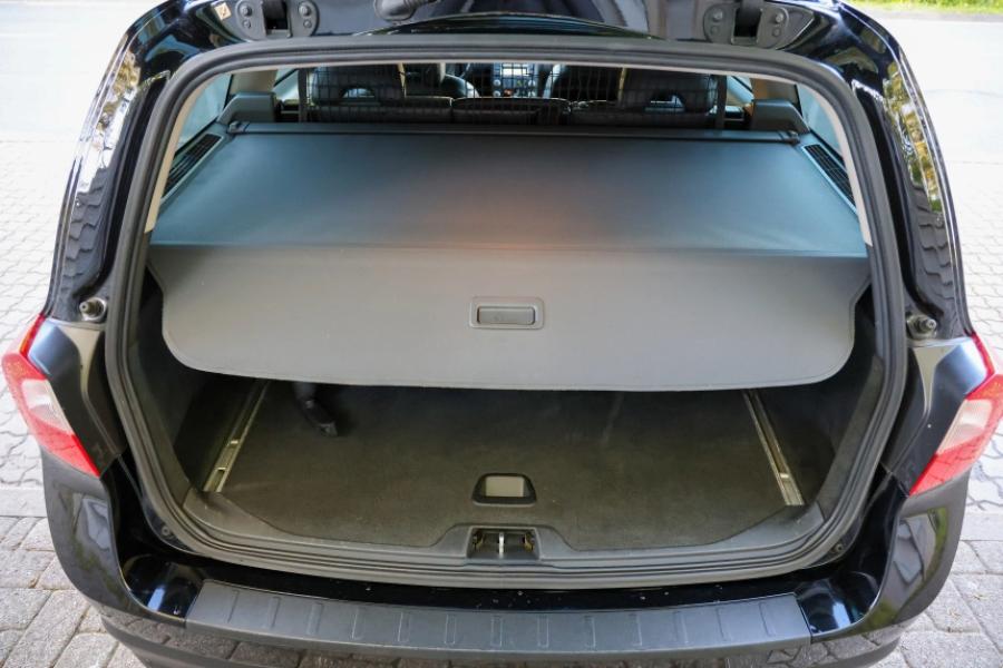 Melns Volvo V70 2009 Rīga, ar dzinēja tilpumu 2.40 L un nobraukumu 0 tūkst. km par 5650 €, foto 26 vietnē AUTOMOTO.COM.LV