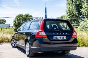 Melns Volvo V70 2009 Rīga, ar dzinēja tilpumu 2.40 L un nobraukumu 412 tūkst. km par 3990 €, foto 7 vietnē AUTOMOTO.COM.LV