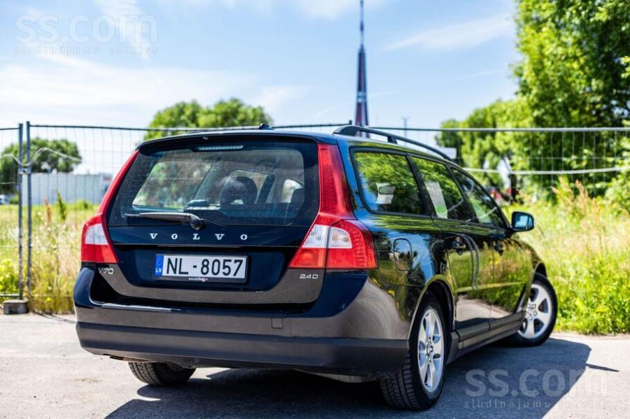 Melns Volvo V70 2009 Rīga, ar dzinēja tilpumu 2.40 L un nobraukumu 412 tūkst. km par 3990 €, foto 8 vietnē AUTOMOTO.COM.LV