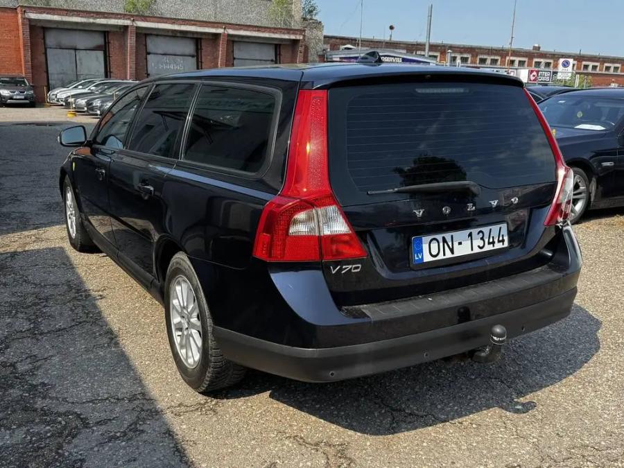 Черный Вольво В70 2009 в Даугавпилс, объемом двигателя 2.40 л и пробегом 343 тыс. км за 2980 €, фото 5 на AUTOMOTO.COM.LV