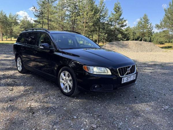 Melns Volvo V70 2009 Jonava, ar dzinēja tilpumu 2.40 L un nobraukumu 337 tūkst. km par 4550 €, foto 3 vietnē AUTOMOTO.COM.LV