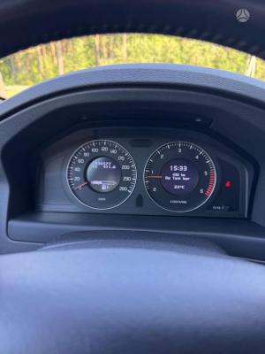 Black Volvo V70 2009 in Jonava, with an engine capacity of 2.40 L and mileage of 337 thousand km for 4550 €, photo 14 on AUTOMOTO.COM.LV