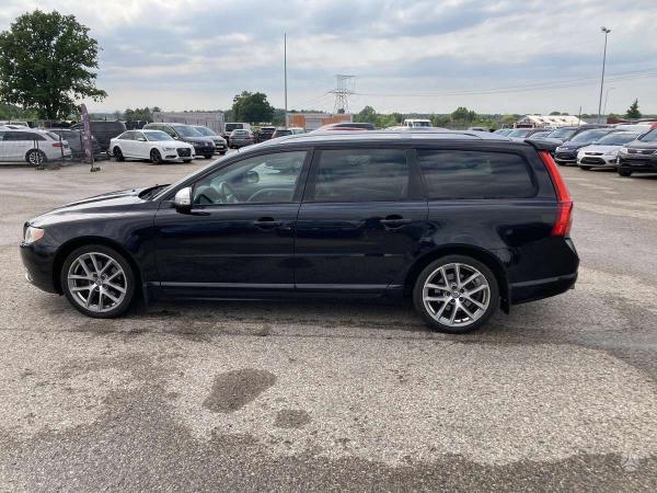 Melns Volvo V70 2009 Marijampole, ar dzinēja tilpumu 2.40 L un nobraukumu 350 tūkst. km par 4400 €, foto 7 vietnē AUTOMOTO.COM.LV