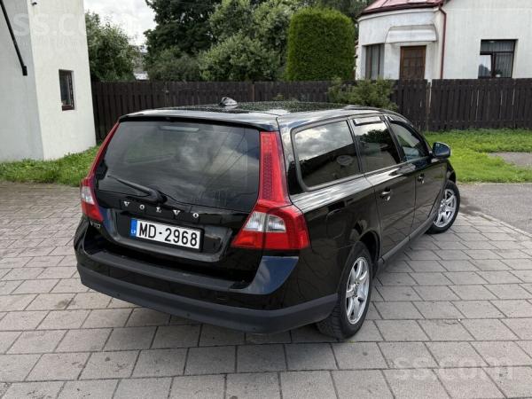 Black Volvo V70 2009 in Riga, with an engine capacity of 2.00 L and mileage of 439 thousand km for 2300 €, photo 2 on AUTOMOTO.COM.LV