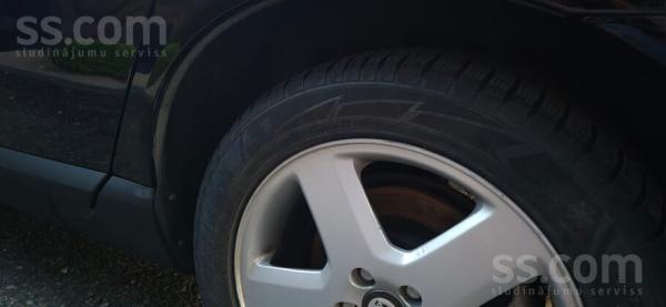Melns Volvo V70 2009 Bauska, ar dzinēja tilpumu 2.40 L un nobraukumu 409 tūkst. km par 3800 €, foto 7 vietnē AUTOMOTO.COM.LV