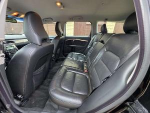 Black Volvo V70 2009 in Vilnius, with an engine capacity of 2.00 L and mileage of 269 thousand km for 3600 €, photo 12 on AUTOMOTO.COM.LV