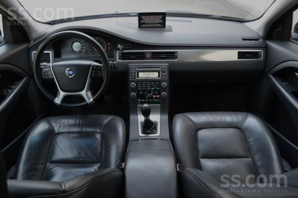 Black Volvo V70 2009 in Jelgava, with an engine capacity of 2.40 L and mileage of 0 thousand km for 5100 €, photo 10 on AUTOMOTO.COM.LV