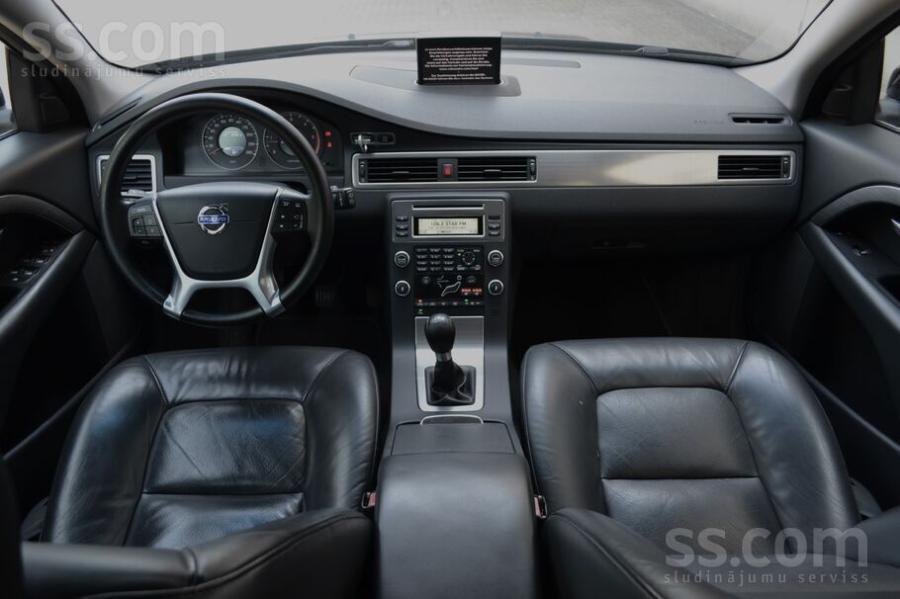 Melns Volvo V70 2009 Jelgava, ar dzinēja tilpumu 2.40 L un nobraukumu 0 tūkst. km par 5100 €, foto 11 vietnē AUTOMOTO.COM.LV