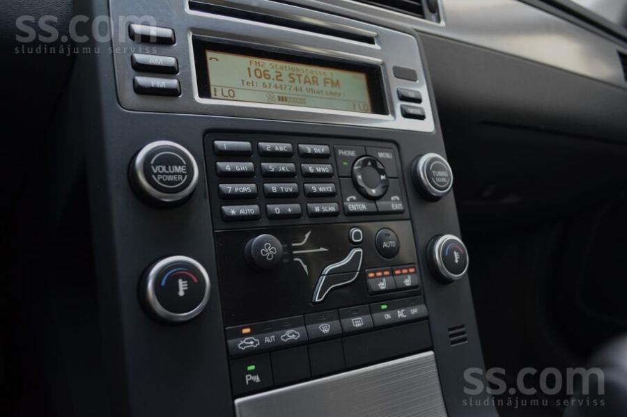Melns Volvo V70 2009 Jelgava, ar dzinēja tilpumu 2.40 L un nobraukumu 0 tūkst. km par 5100 €, foto 16 vietnē AUTOMOTO.COM.LV