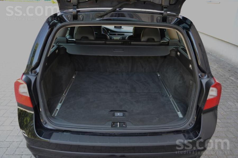 Melns Volvo V70 2009 Jelgava, ar dzinēja tilpumu 2.40 L un nobraukumu 0 tūkst. km par 5100 €, foto 23 vietnē AUTOMOTO.COM.LV