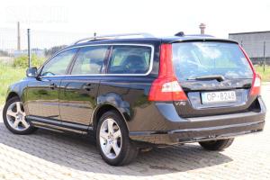 Black Volvo V70 2009 in Riga, with an engine capacity of 2.00 L and mileage of 0 thousand km for 3950 €, photo 11 on AUTOMOTO.COM.LV