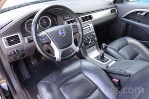 Black Volvo V70 2009 in Riga, with an engine capacity of 2.00 L and mileage of 0 thousand km for 3950 €, photo 16 on AUTOMOTO.COM.LV