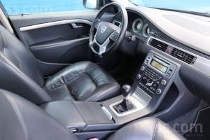 Black Volvo V70 2009 in Riga, with an engine capacity of 2.00 L and mileage of 0 thousand km for 3950 €, photo 22 on AUTOMOTO.COM.LV
