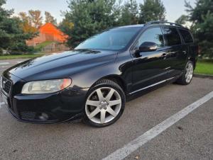 Melns Volvo V70 2009 Viļņa, ar dzinēja tilpumu 2.00 L un nobraukumu 460 tūkst. km par 3000 €, foto  vietnē AUTOMOTO.COM.LV