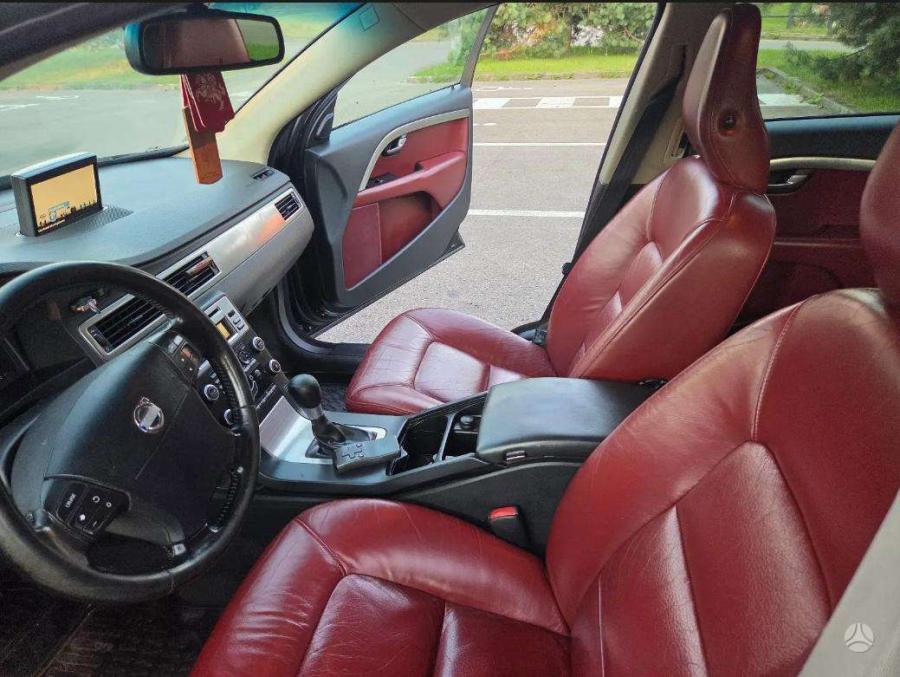 Melns Volvo V70 2009 Viļņa, ar dzinēja tilpumu 2.00 L un nobraukumu 460 tūkst. km par 3000 €, foto 6 vietnē AUTOMOTO.COM.LV