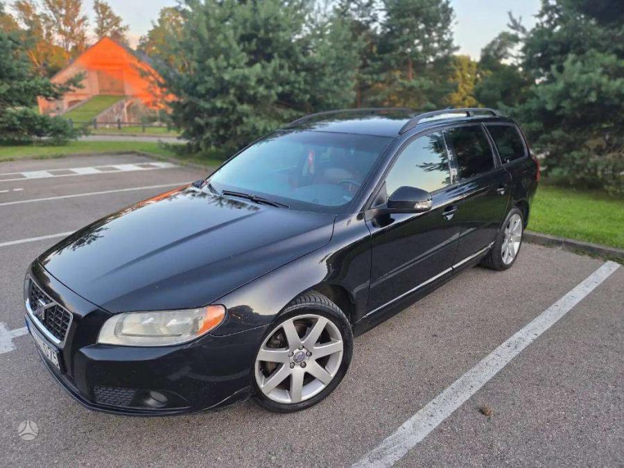 Melns Volvo V70 2009 Viļņa, ar dzinēja tilpumu 2.00 L un nobraukumu 460 tūkst. km par 3000 €, foto 19 vietnē AUTOMOTO.COM.LV