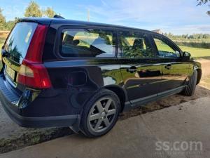 Black Volvo V70 2009 in Kuldiga, with an engine capacity of 2.40 L and mileage of 420 thousand km for 3200 €, photo 5 on AUTOMOTO.COM.LV