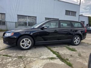Melns Volvo V70 2009 Utena, ar dzinēja tilpumu 2.00 L un nobraukumu 242 tūkst. km par 2850 €, foto 10 vietnē AUTOMOTO.COM.LV