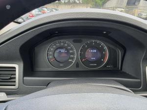Melns Volvo V70 2009 Utena, ar dzinēja tilpumu 2.00 L un nobraukumu 242 tūkst. km par 2850 €, foto 12 vietnē AUTOMOTO.COM.LV
