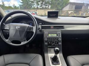 Melns Volvo V70 2009 Utena, ar dzinēja tilpumu 2.00 L un nobraukumu 242 tūkst. km par 2850 €, foto 15 vietnē AUTOMOTO.COM.LV