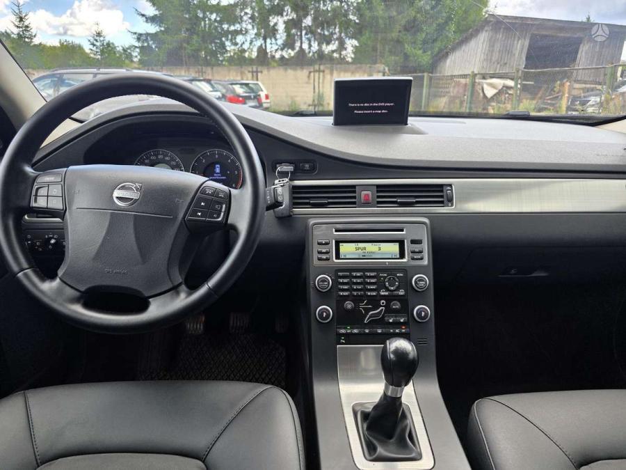 Melns Volvo V70 2009 Utena, ar dzinēja tilpumu 2.00 L un nobraukumu 242 tūkst. km par 2850 €, foto 15 vietnē AUTOMOTO.COM.LV