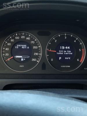 Black Volvo V70 2009 in Riga, with an engine capacity of 2.40 L and mileage of 398 thousand km for 3500 €, photo 8 on AUTOMOTO.COM.LV