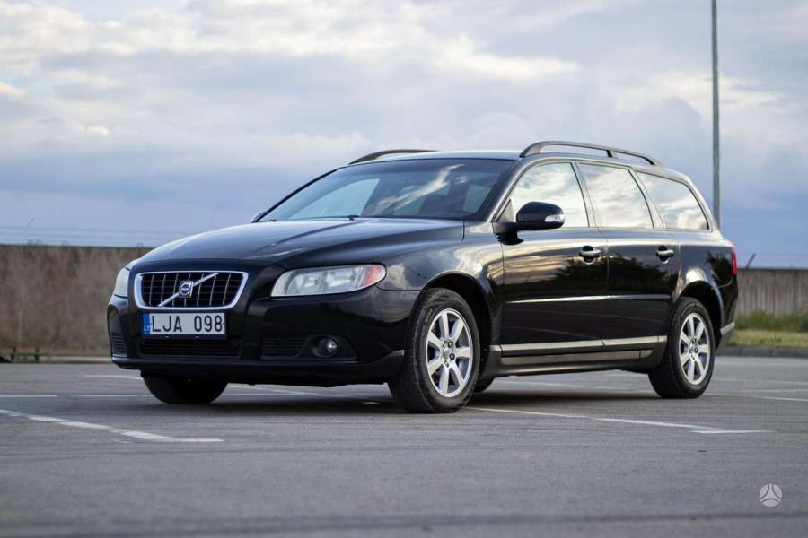 Melns Volvo V70 2009 Šauļi, ar dzinēja tilpumu 2.00 L un nobraukumu 345 tūkst. km par 3500 €, foto 5 vietnē AUTOMOTO.COM.LV