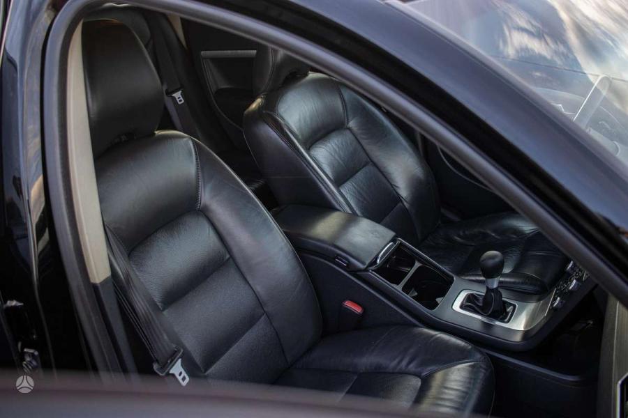 Melns Volvo V70 2009 Šauļi, ar dzinēja tilpumu 2.00 L un nobraukumu 345 tūkst. km par 3500 €, foto 14 vietnē AUTOMOTO.COM.LV