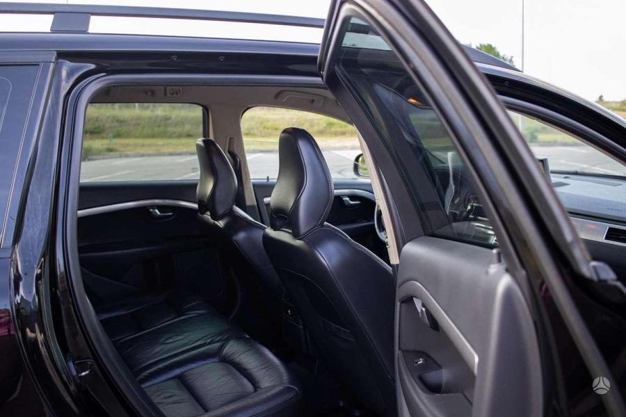 Melns Volvo V70 2009 Šauļi, ar dzinēja tilpumu 2.00 L un nobraukumu 345 tūkst. km par 3500 €, foto 15 vietnē AUTOMOTO.COM.LV