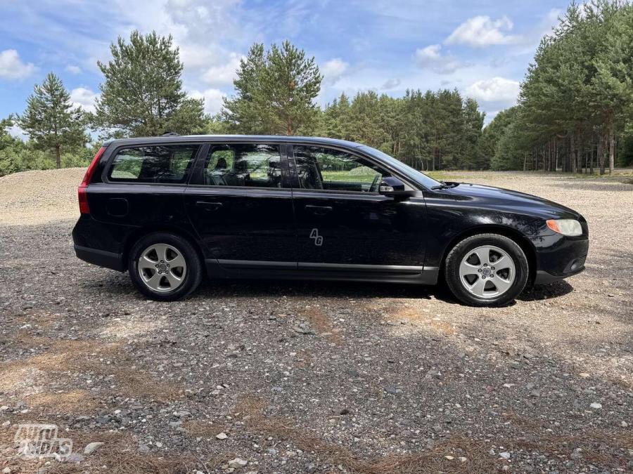 Melns Volvo V70 2009 Jonava, ar dzinēja tilpumu 2.40 L un nobraukumu 392 tūkst. km par 3350 €, foto 5 vietnē AUTOMOTO.COM.LV