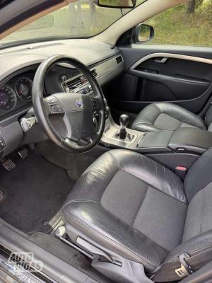 Melns Volvo V70 2009 Jonava, ar dzinēja tilpumu 2.40 L un nobraukumu 392 tūkst. km par 3350 €, foto 9 vietnē AUTOMOTO.COM.LV