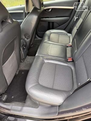 Melns Volvo V70 2009 Jonava, ar dzinēja tilpumu 2.40 L un nobraukumu 392 tūkst. km par 3350 €, foto 12 vietnē AUTOMOTO.COM.LV