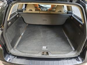 Black Volvo V70 2009 in Jurmala, with an engine capacity of 2.00 L and mileage of 332 thousand km for 1800 €, photo 8 on AUTOMOTO.COM.LV