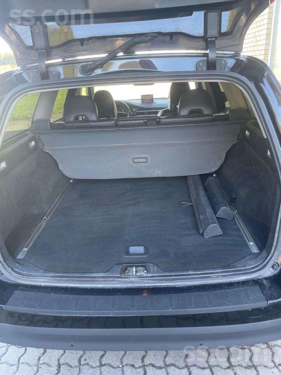 Black Volvo V70 2009 in Tukums, with an engine capacity of 2.40 L and mileage of 0 thousand km for 2600 €, photo 19 on AUTOMOTO.COM.LV