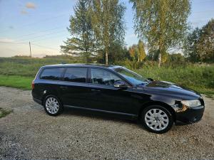 Black Volvo V70 2009 in Jogeva, with an engine capacity of 2.00 L and mileage of 440 thousand km for 2500 €, photo 5 on AUTOMOTO.COM.LV