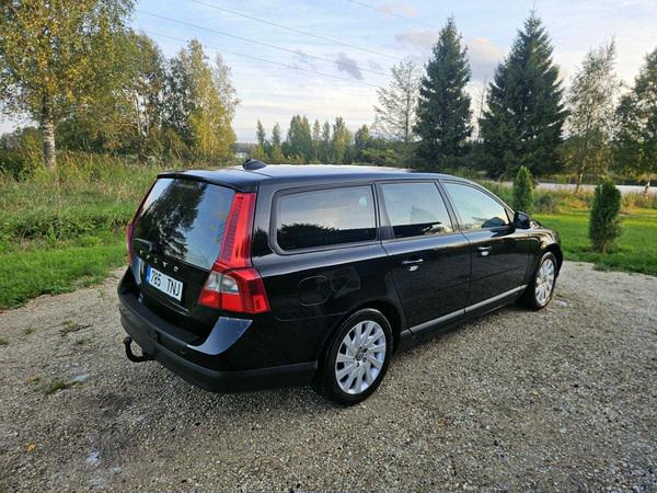 Melns Volvo V70 2009 Jegeva, ar dzinēja tilpumu 2.00 L un nobraukumu 440 tūkst. km par 2500 €, foto 6 vietnē AUTOMOTO.COM.LV