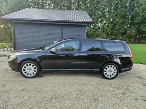 Black Volvo V70 2009 in Jogeva, with an engine capacity of 2.00 L and mileage of 440 thousand km for 2500 €, photo 12 on AUTOMOTO.COM.LV
