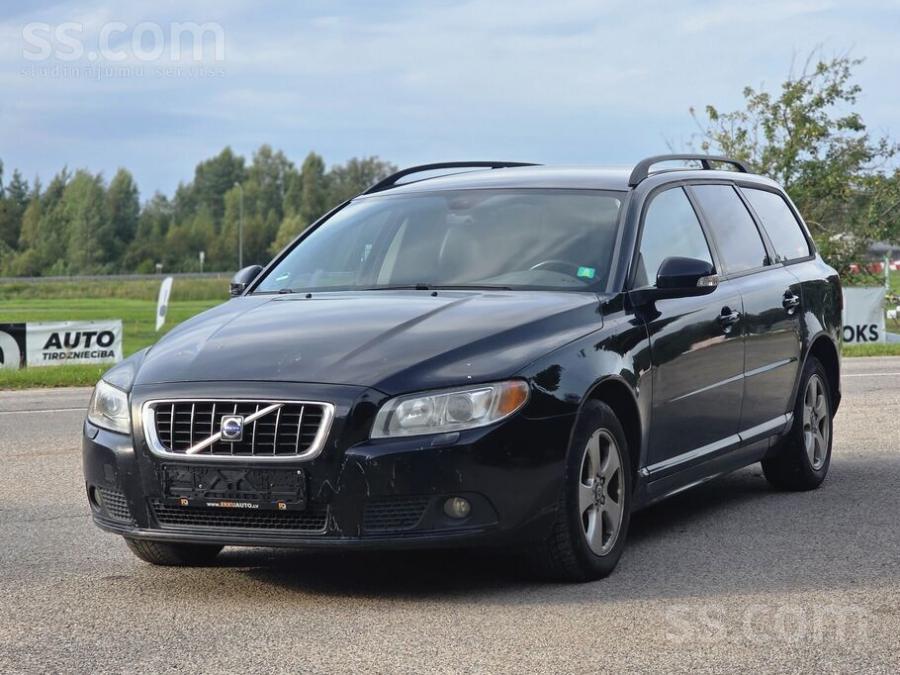 Melns Volvo V70 2009 Liepāja, ar dzinēja tilpumu 2.40 L un nobraukumu 317 tūkst. km par 3450 €, foto 3 vietnē AUTOMOTO.COM.LV