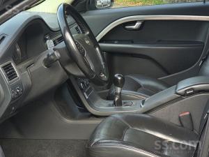 Melns Volvo V70 2009 Liepāja, ar dzinēja tilpumu 2.40 L un nobraukumu 317 tūkst. km par 3450 €, foto 9 vietnē AUTOMOTO.COM.LV