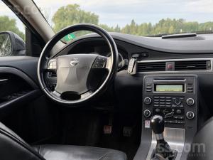 Melns Volvo V70 2009 Liepāja, ar dzinēja tilpumu 2.40 L un nobraukumu 317 tūkst. km par 3450 €, foto 11 vietnē AUTOMOTO.COM.LV