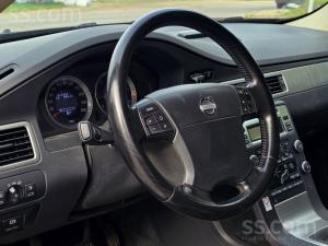 Melns Volvo V70 2009 Liepāja, ar dzinēja tilpumu 2.40 L un nobraukumu 317 tūkst. km par 3450 €, foto 13 vietnē AUTOMOTO.COM.LV