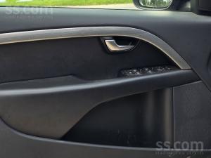 Melns Volvo V70 2009 Liepāja, ar dzinēja tilpumu 2.40 L un nobraukumu 317 tūkst. km par 3450 €, foto 14 vietnē AUTOMOTO.COM.LV
