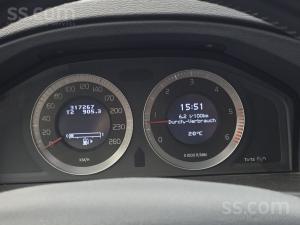 Melns Volvo V70 2009 Liepāja, ar dzinēja tilpumu 2.40 L un nobraukumu 317 tūkst. km par 3450 €, foto 18 vietnē AUTOMOTO.COM.LV