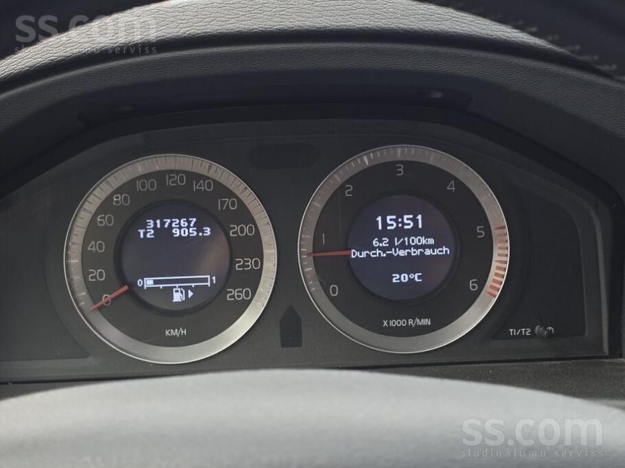 Melns Volvo V70 2009 Liepāja, ar dzinēja tilpumu 2.40 L un nobraukumu 317 tūkst. km par 3450 €, foto 18 vietnē AUTOMOTO.COM.LV