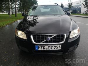 Black Volvo V70 2009 in Riga, with an engine capacity of 2.40 L and mileage of 0 thousand km for 3490 €, photo 3 on AUTOMOTO.COM.LV