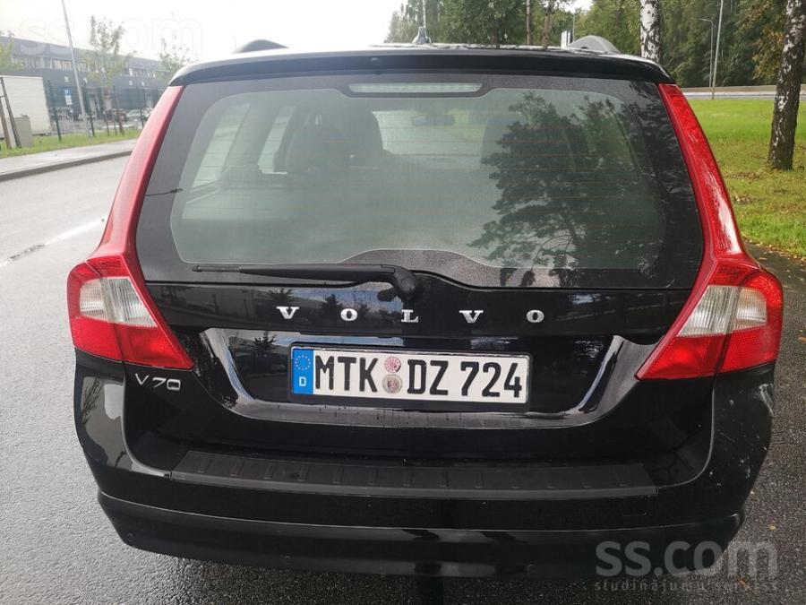 Black Volvo V70 2009 in Riga, with an engine capacity of 2.40 L and mileage of 0 thousand km for 3490 €, photo 6 on AUTOMOTO.COM.LV