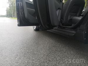 Black Volvo V70 2009 in Riga, with an engine capacity of 2.40 L and mileage of 0 thousand km for 3490 €, photo 18 on AUTOMOTO.COM.LV
